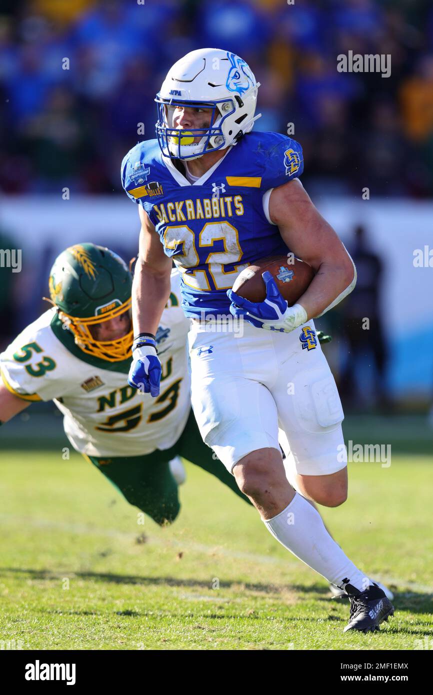 South Dakota State Jackrabbits running back Isaiah Davis (22) rushes ...