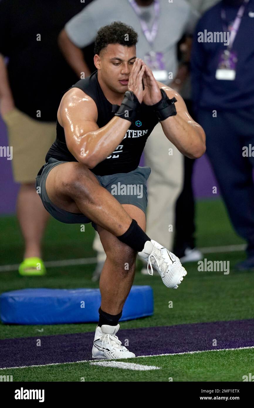 Northwestern offensive lineman Rashawn Slater, participates in the ...
