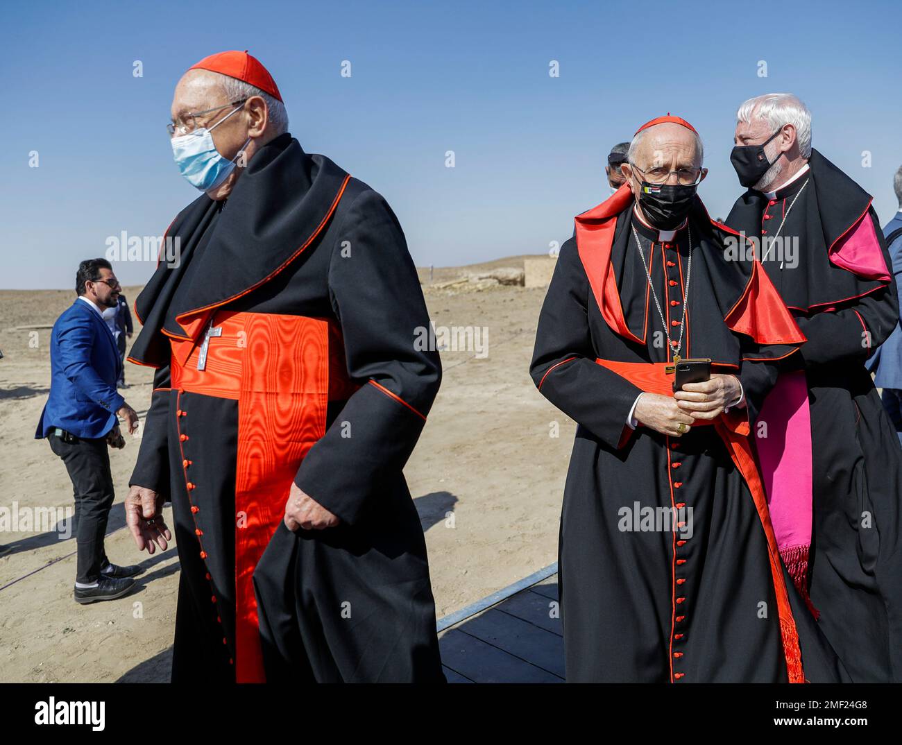 From left, Prefect of the Congregation for the Oriental Churches ...