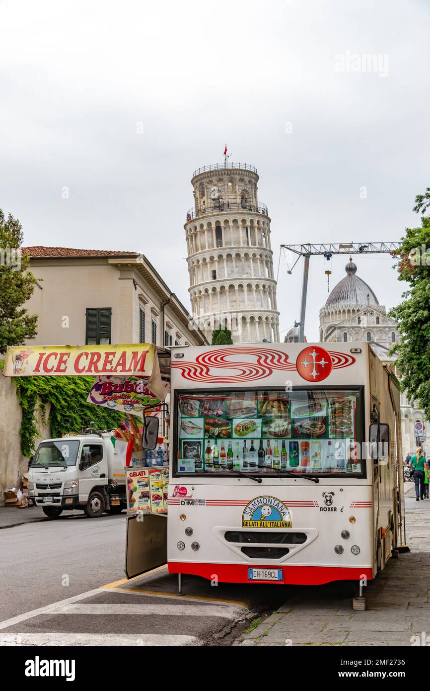 Leaning tower of pisa ice cream hi-res stock photography and images - Alamy