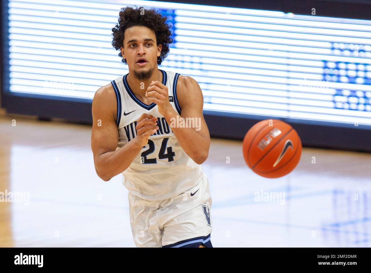 Villanova forward Jeremiah Robinson-Earl (24) in action during an NCAA ...
