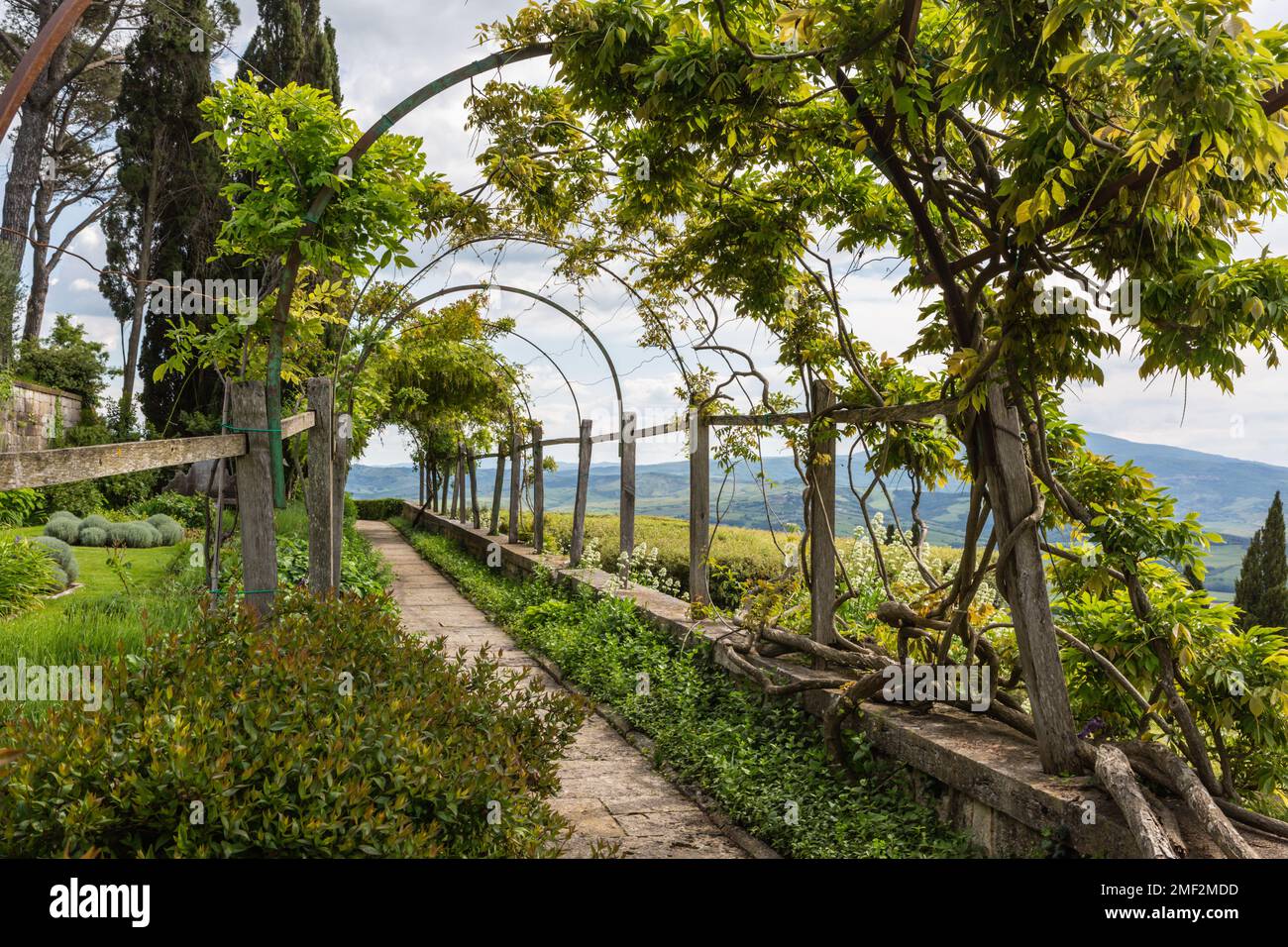 The Garden of La Foce, one of Italy's most beautiful private gardens ...