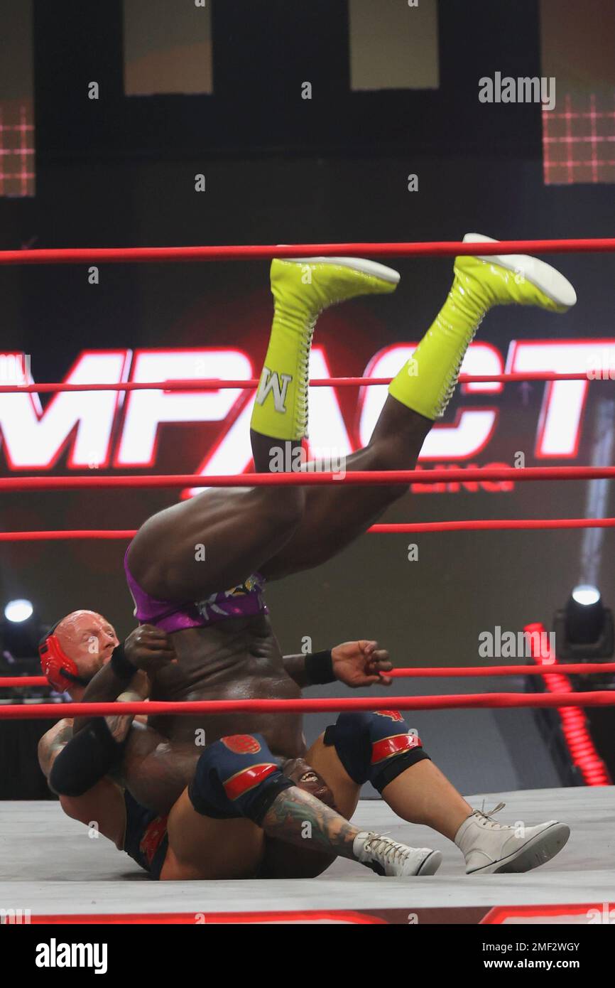 Piledriver wrestling hi-res stock photography and images - Alamy