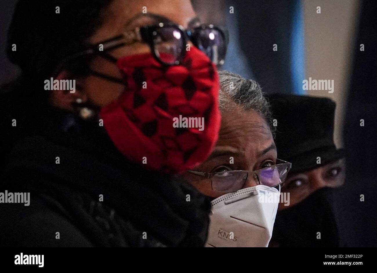 Malcolm X daughters Ilyasah Shabazz, left, Qubiliah Shabazz, center ...