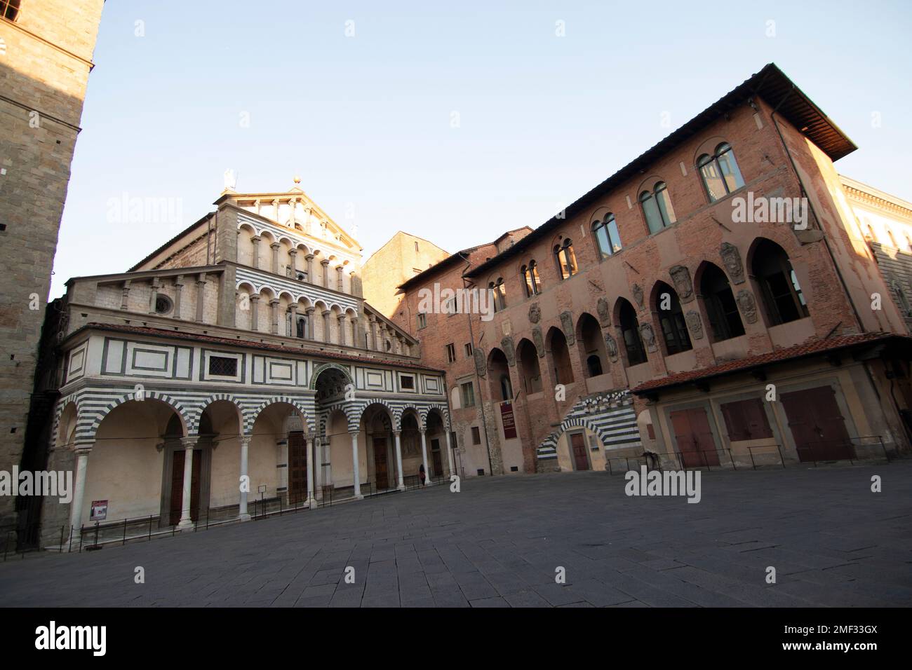 church, cathedral, hermitage, castle of Tuscany Stock Photo - Alamy