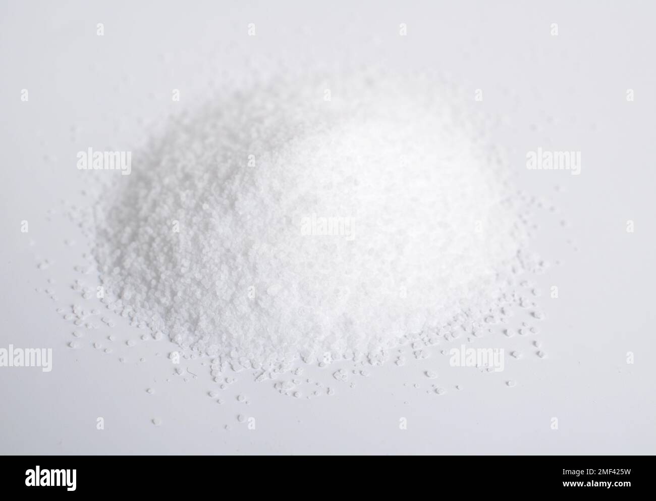 Stevioside powder. Natural sweetener on white background Stock Photo ...