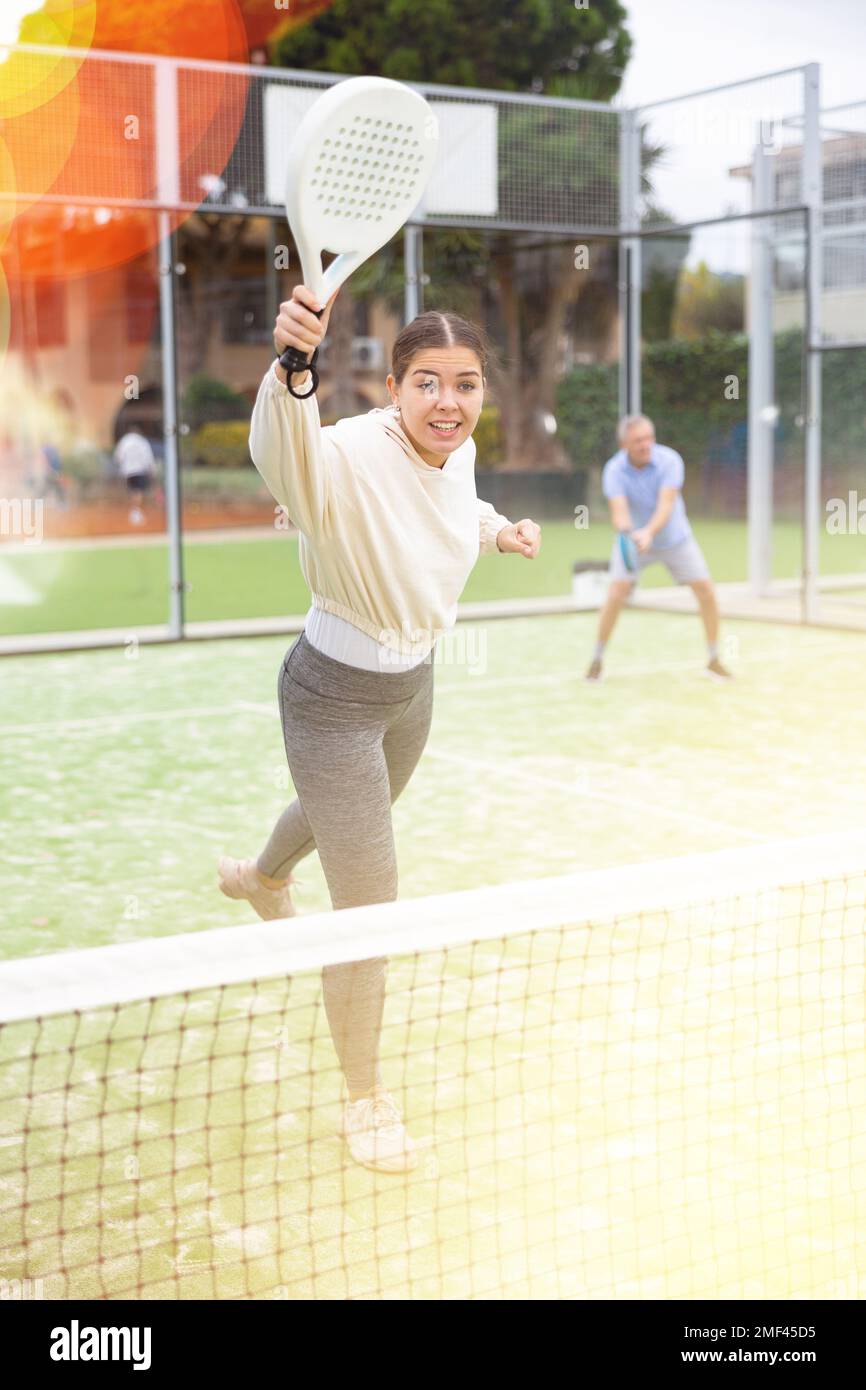 Woman paddle player hi-res stock photography and images - Alamy