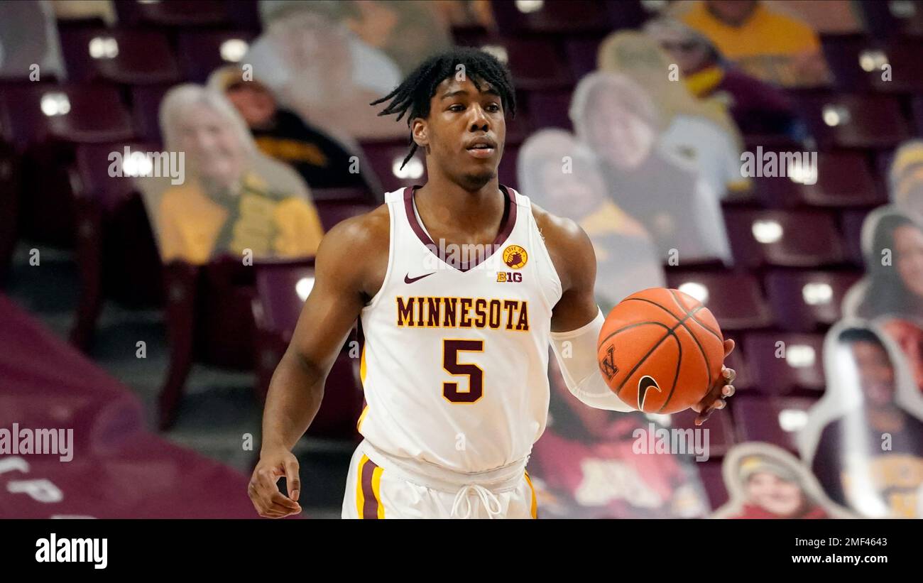 Minnesota's Marcus Carr (5) plays in an NCAA college basketball game ...