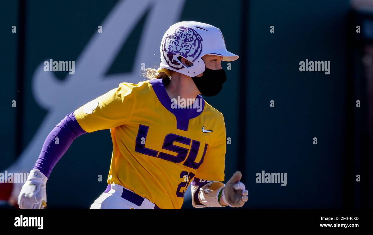 LSU Amanda Doyle (22) runs to first during an NCAA softball game ...