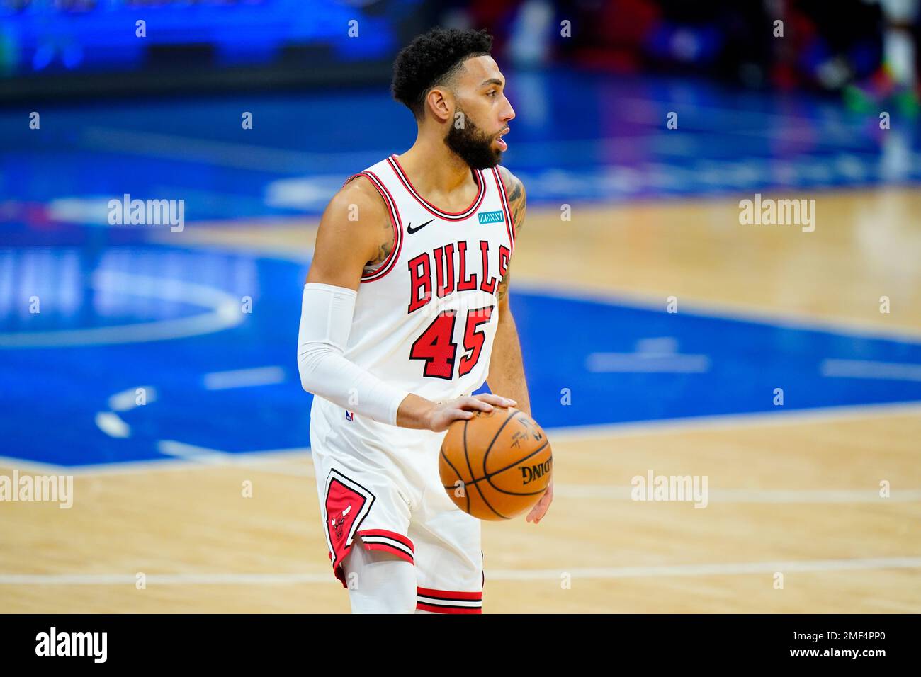 Chicago Bulls' Denzel Valentine plays during an NBA basketball game ...