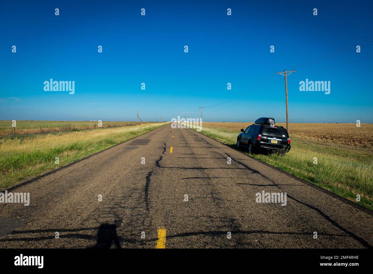 Open country road in America Stock Photo - Alamy