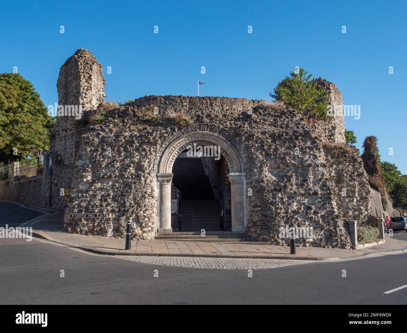 Entrance gateway to the grounds of Rochester Castle, Rochester, Kent ...
