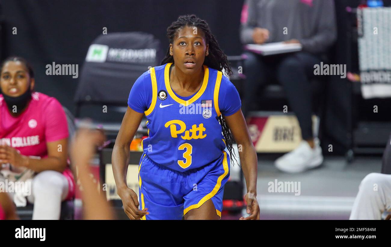 Pittsburgh's Taisha Exanor (3) during an NCAA basketball game against ...