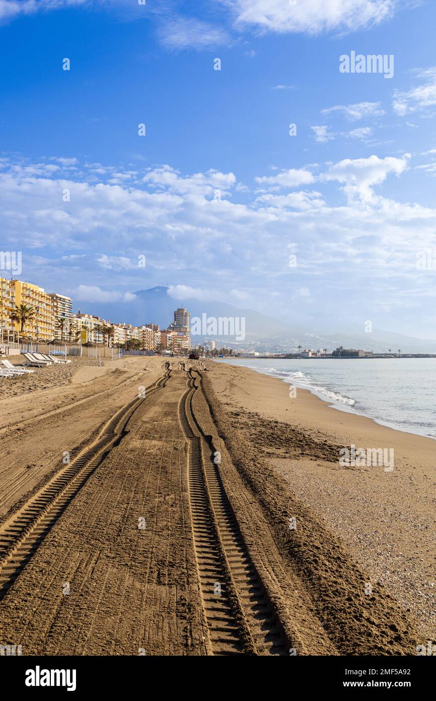 Playa Fuengirola (Fuengirola beach), sunny day. Fuengirola, Costa del ...