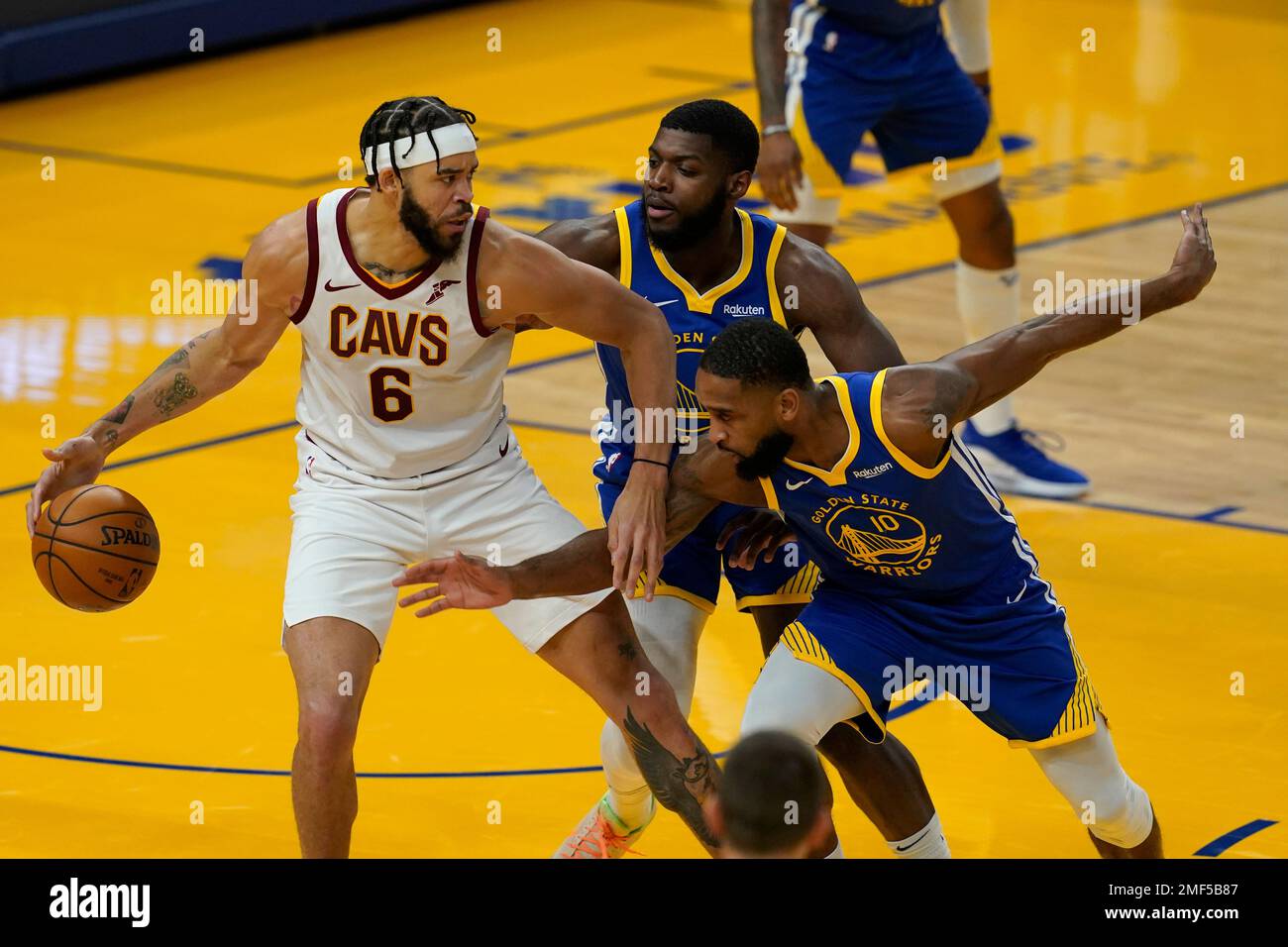 Cleveland Cavaliers center JaVale McGee (6) is defended by Golden State ...