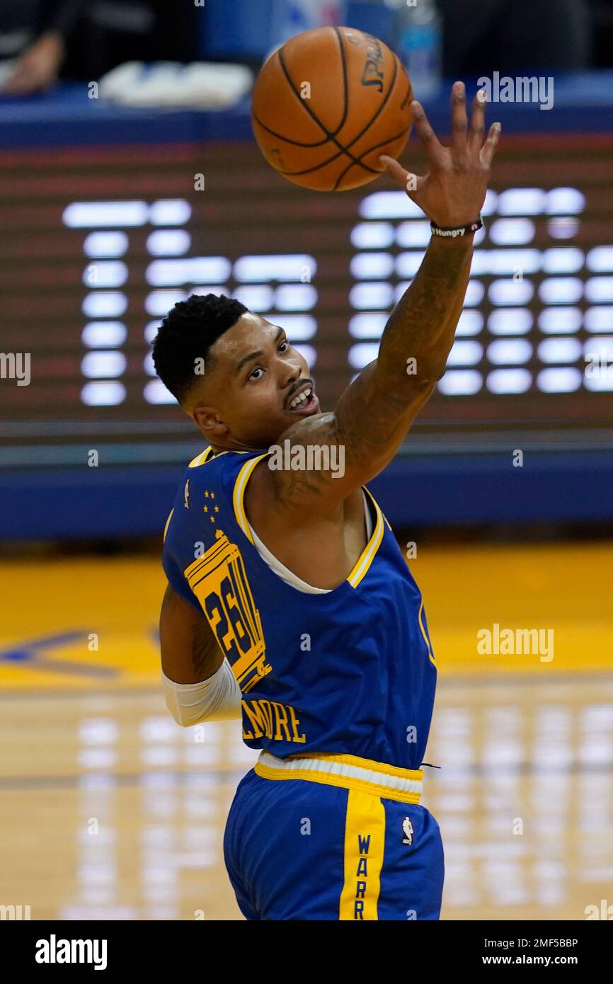 Golden State Warriors forward Kent Bazemore against the Brooklyn Nets ...