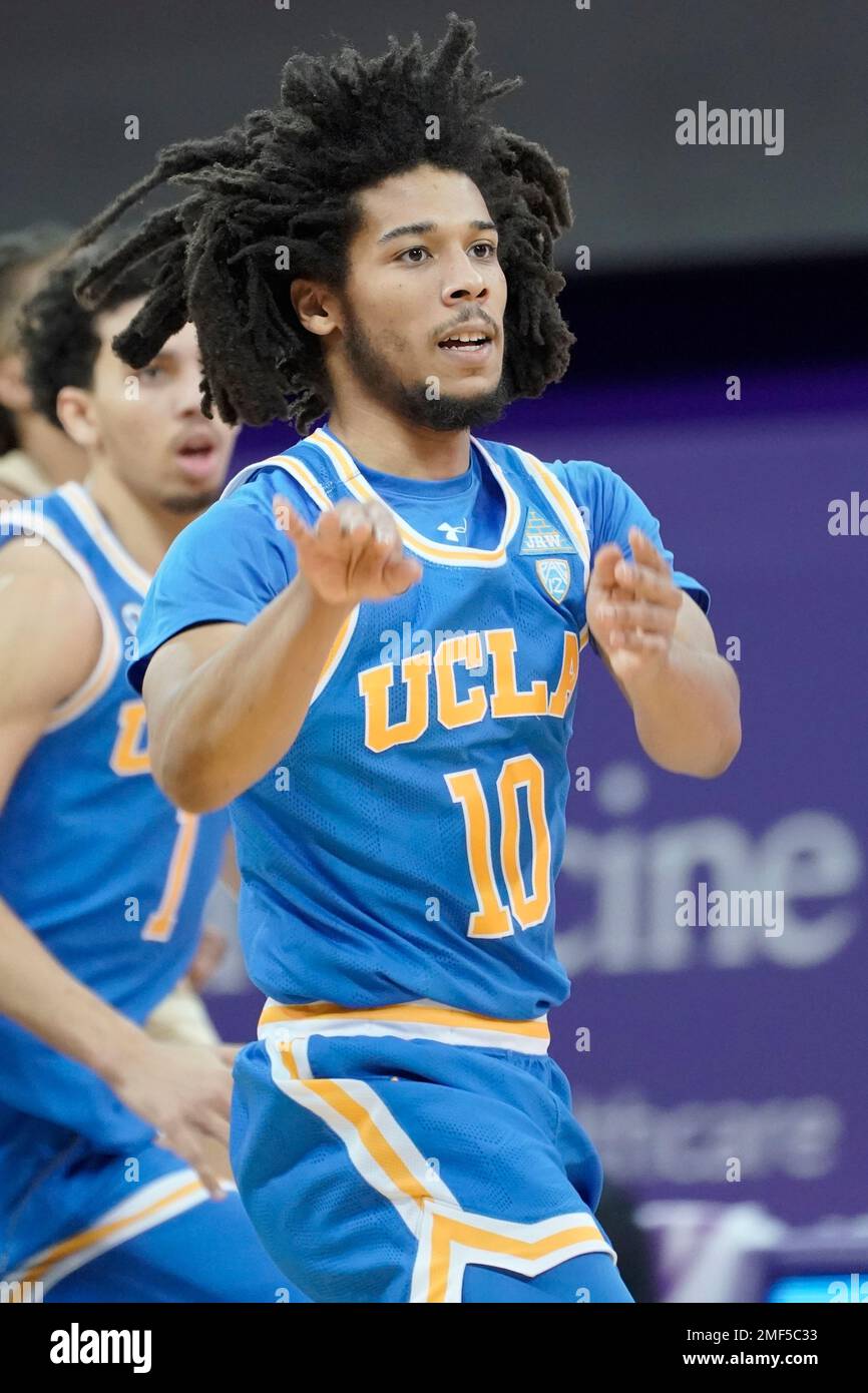 UCLA guard Tyger Campbell (10) in action against Washington during an ...