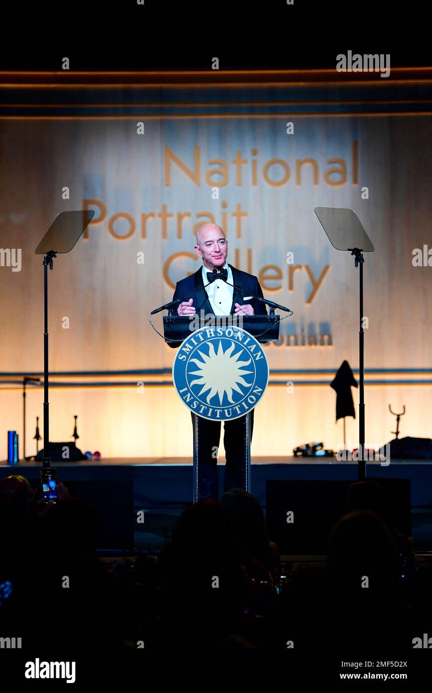 Jeff Bezos attends The American Portrait Gala 2019 at Smithsonian's ...