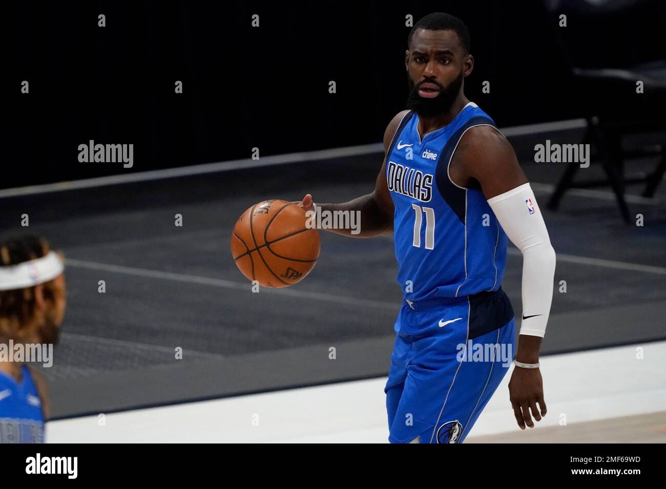 Dallas Mavericks' Tim Hardaway Jr. handles the ball during an NBA ...