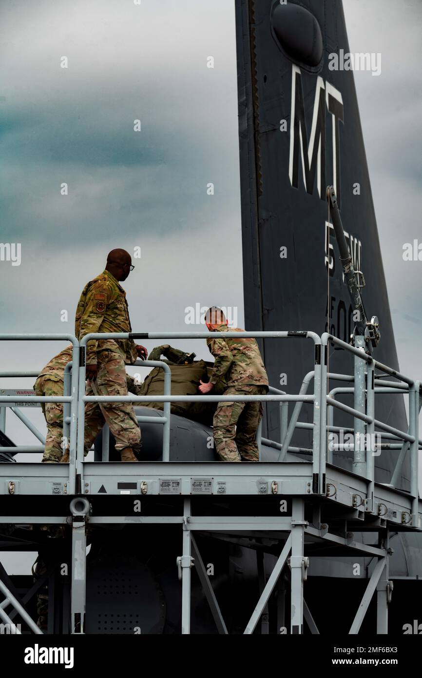 23rd Aircraft Maintenance Unit Airmen from 23rd Expeditionary Bomb ...