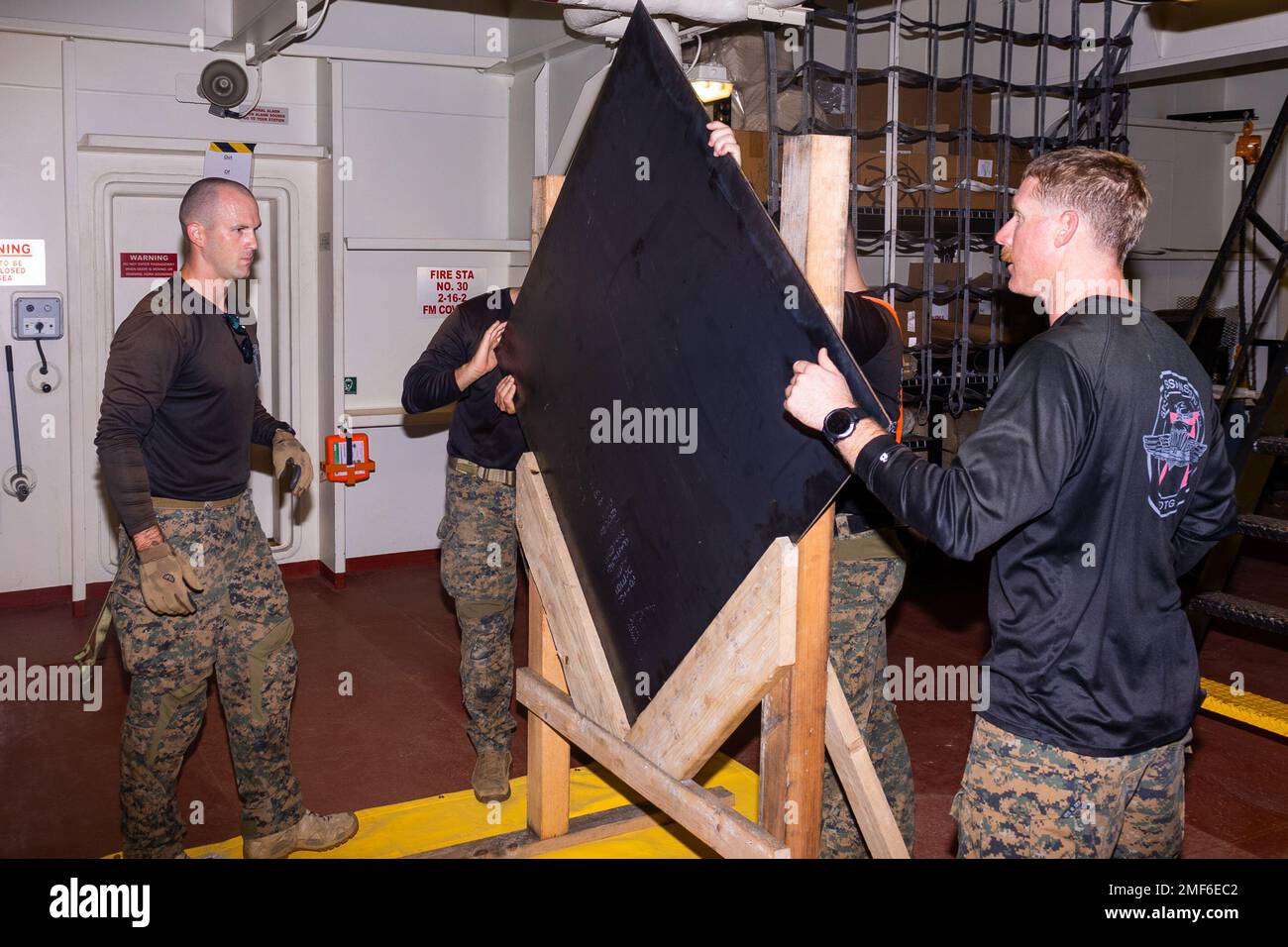 Search and clear operations hi-res stock photography and images - Alamy