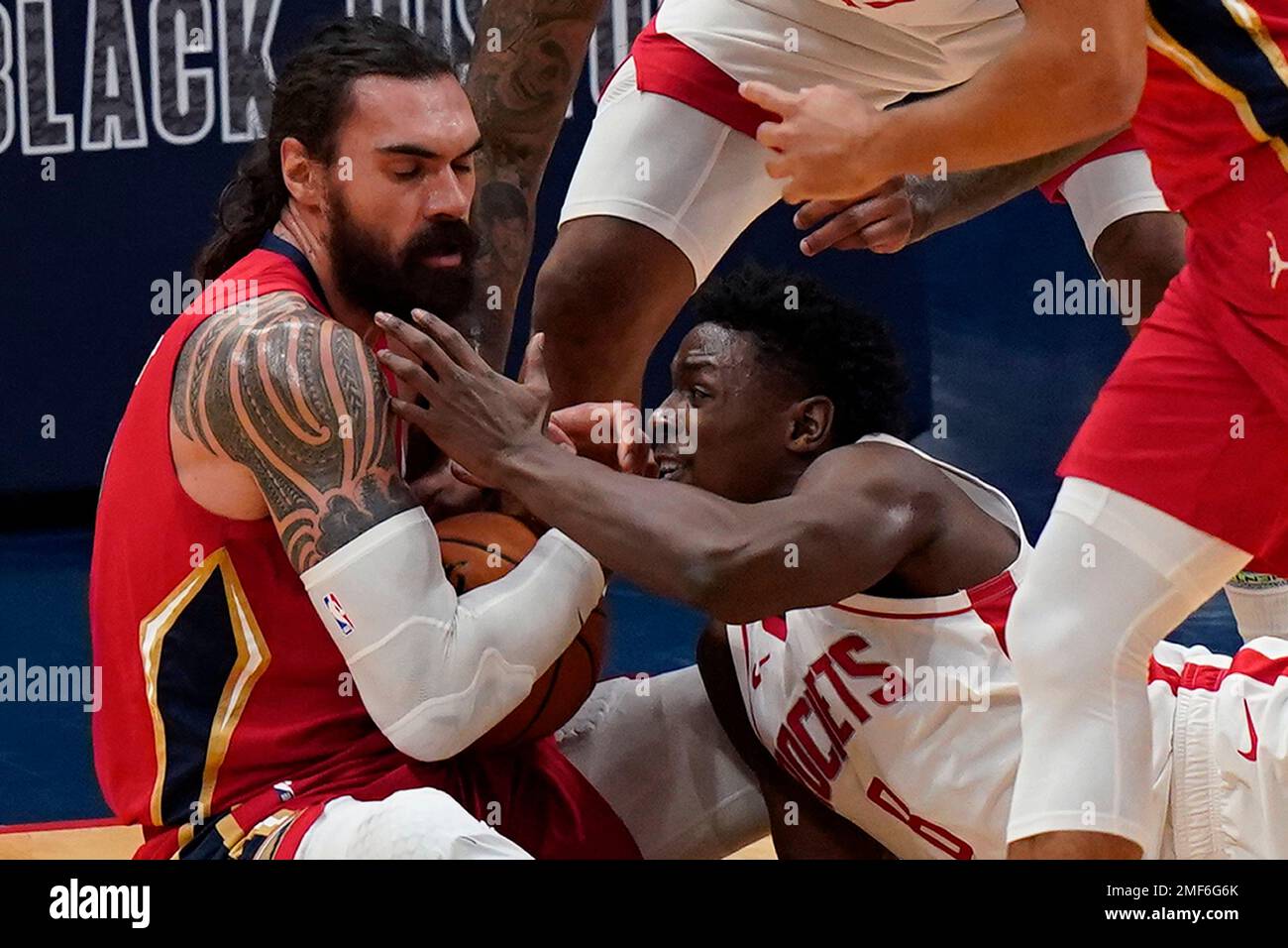 New Orleans Pelicans center Steven Adams battles for a loose ball with ...