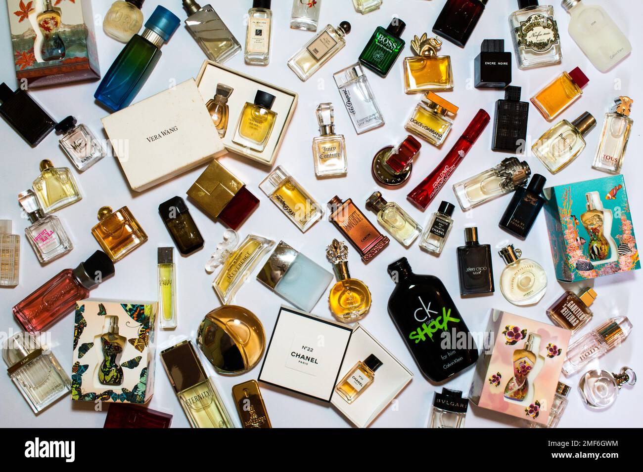 Perfumecollection hi-res stock photography and images - Alamy