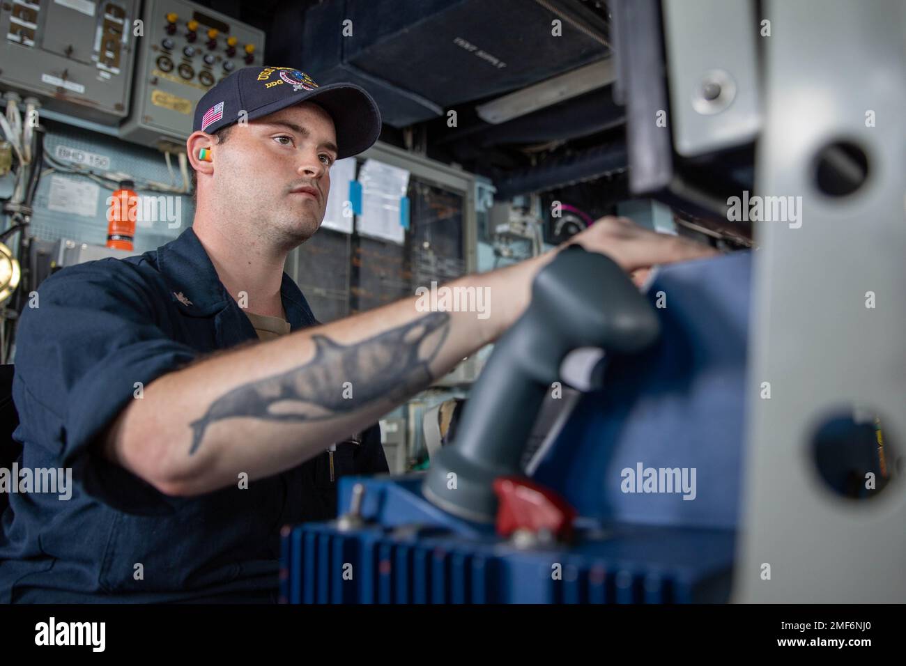 220818-N-QI593-1287 MEDITERRANEAN SEA (Aug. 18, 2022) Gunner's Mate 3rd ...