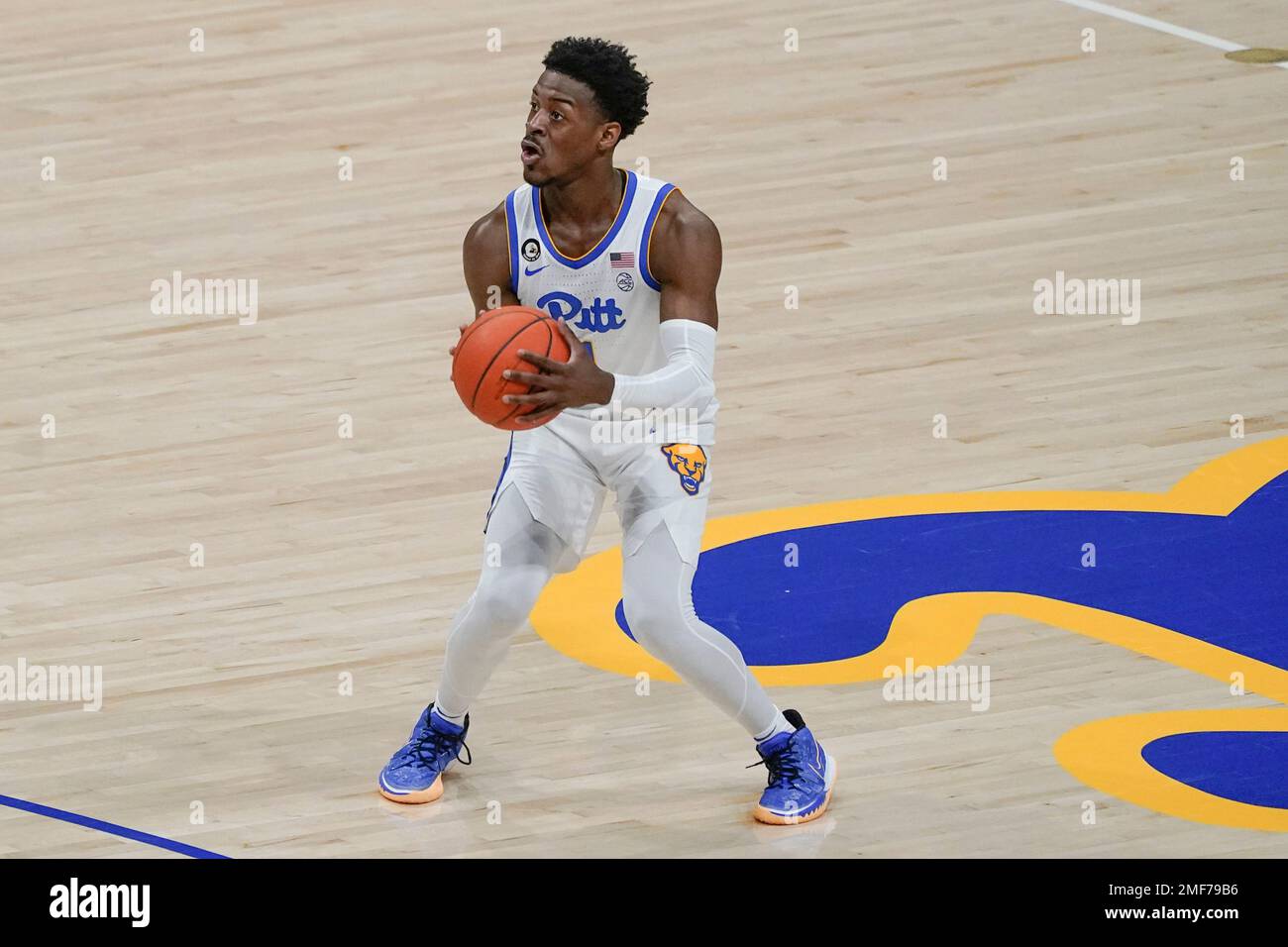 Pittsburgh's Xavier Johnson (1) plays against Virginia Tech during an ...