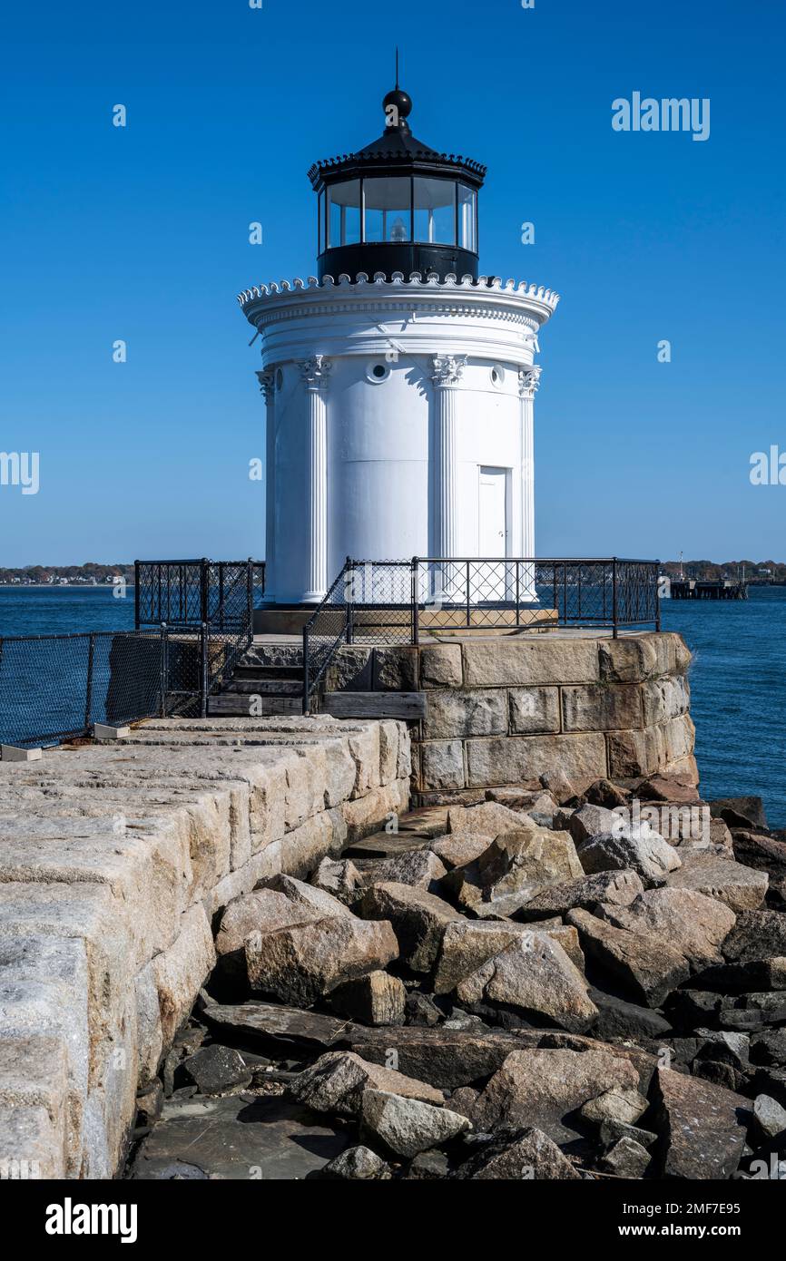 Portland Brekwater Lighthouse nicknamed Bug Light in South Portland ...