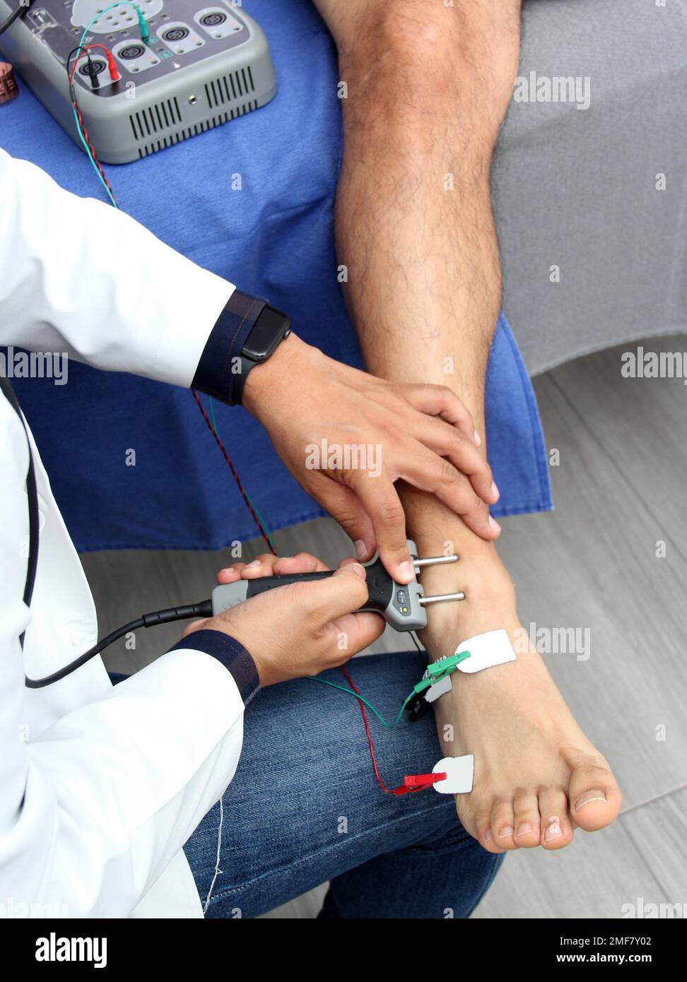 Nerve conduction hi-res stock photography and images - Alamy