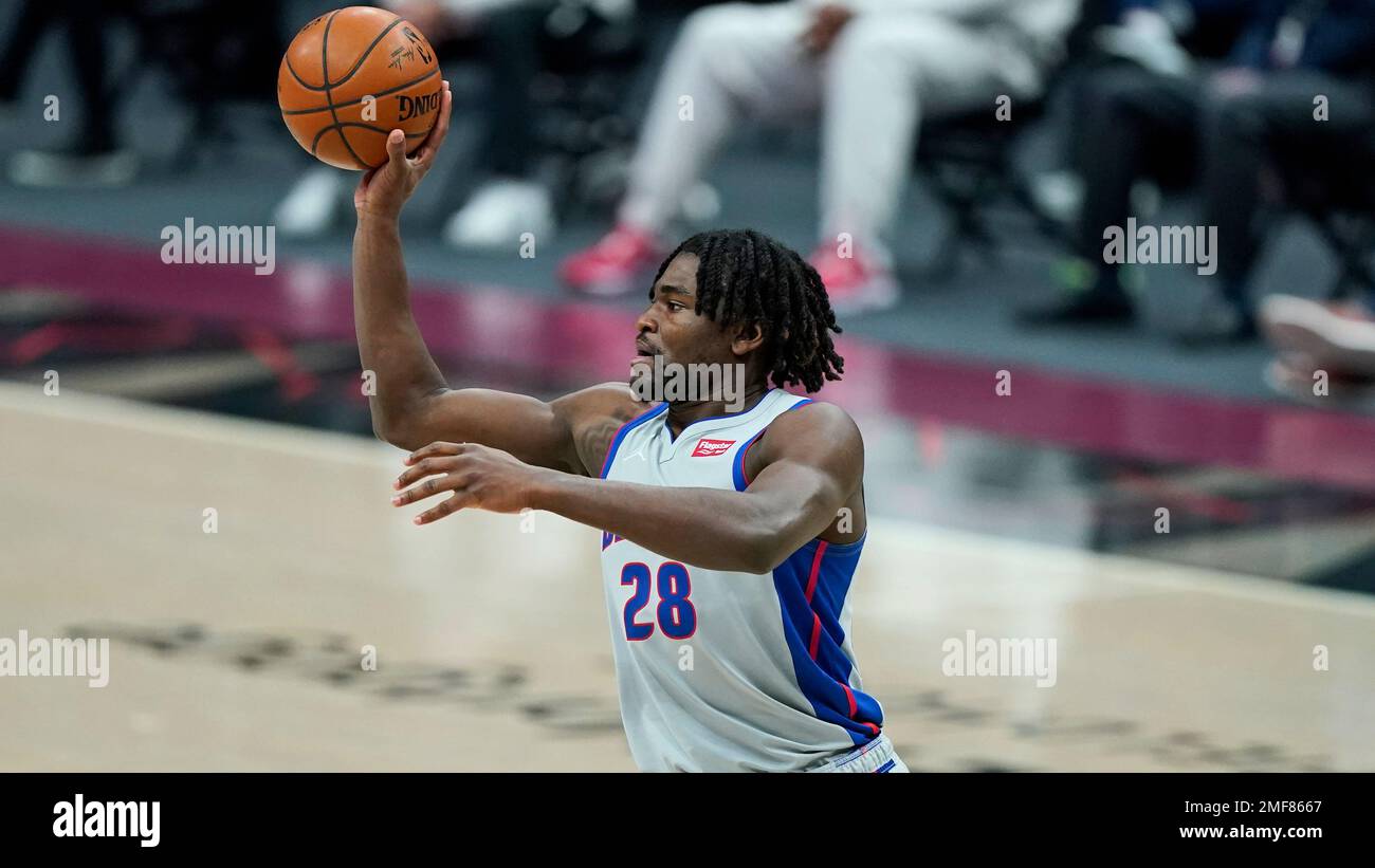 Detroit Pistons' Isaiah Stewart passes against the Cleveland Cavaliers ...