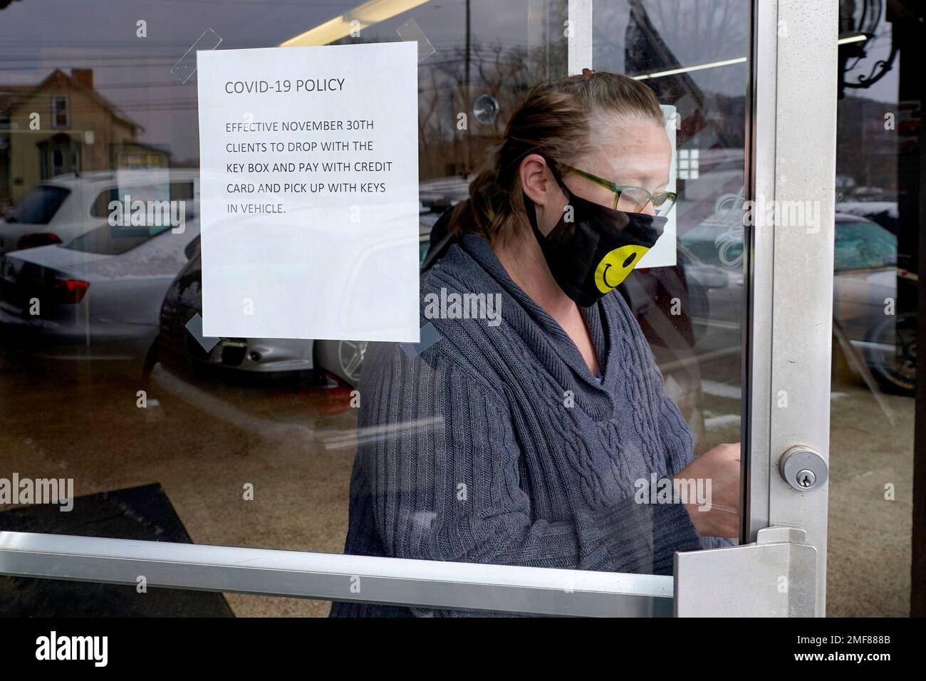 Mindy Foringer, the office manager at George Riggins Specialty ...