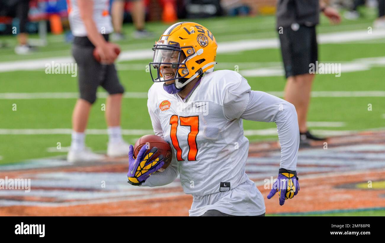 American Team wide receiver Racey McMath of LSU (17) runs during the ...