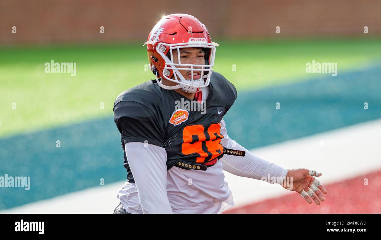 American Team defensive lineman Payton Turner of Houston (98) runs ...