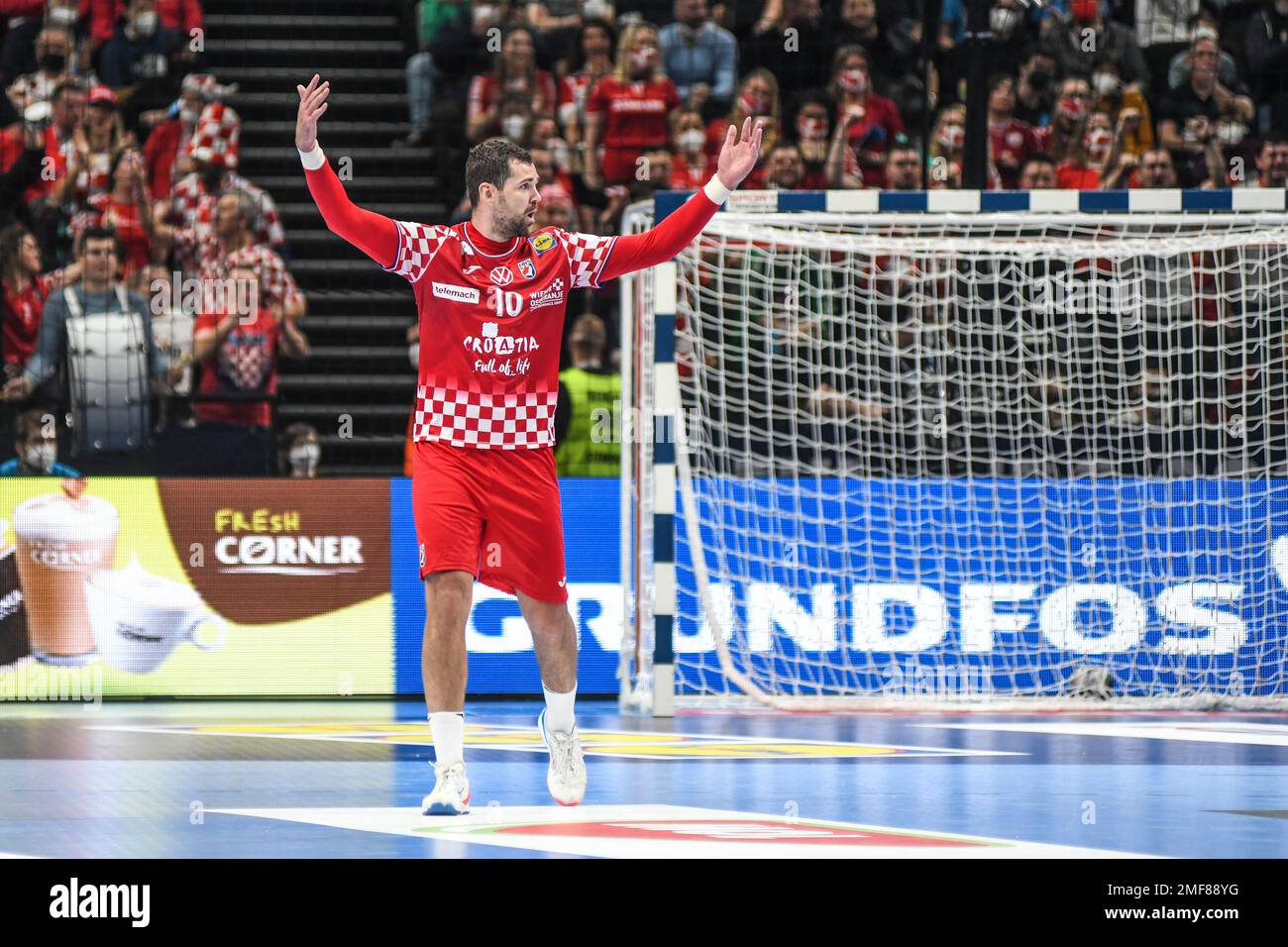 Jakov gojun handball hi-res stock photography and images - Alamy
