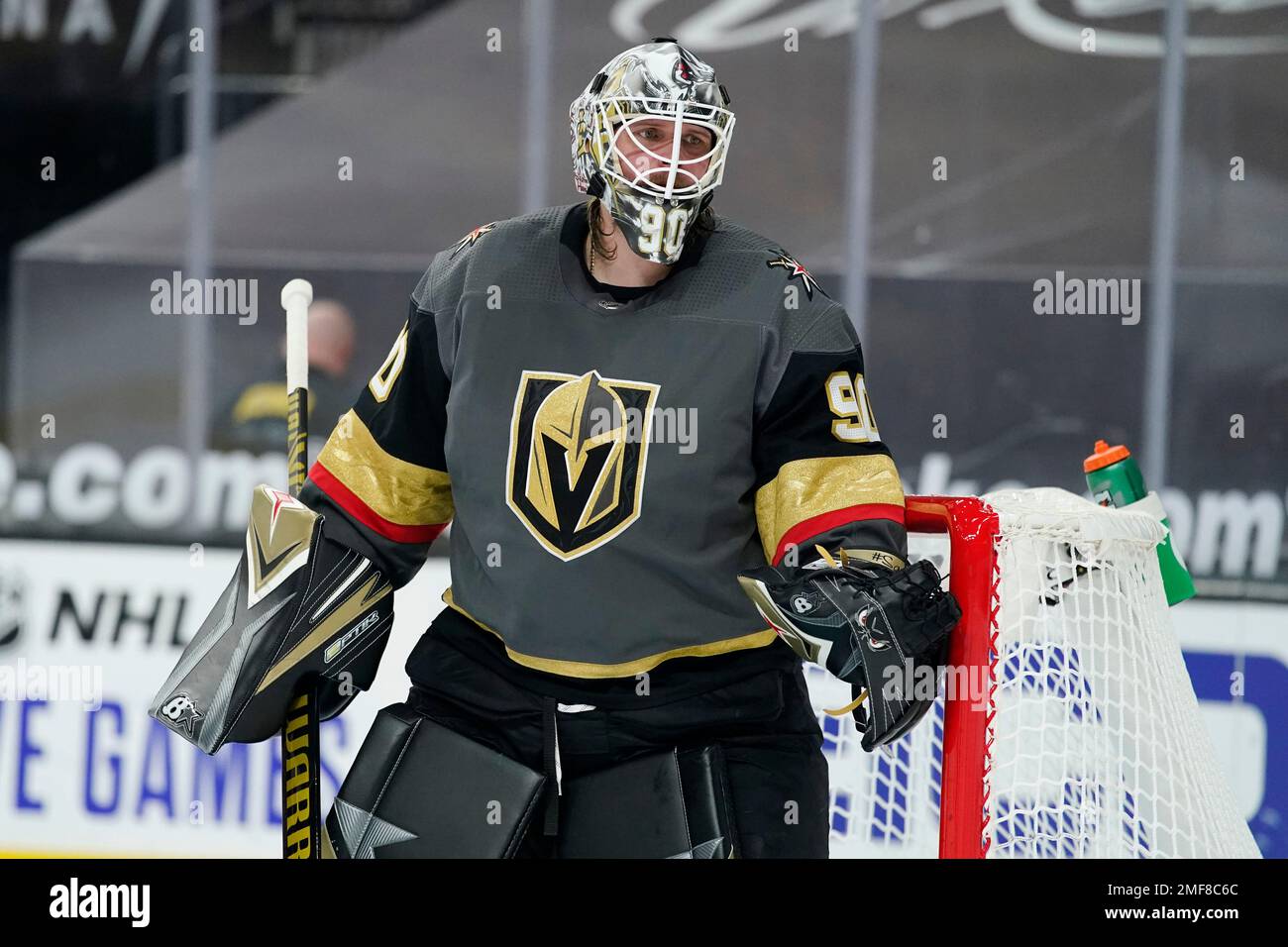 Vegas Golden Knights goaltender Robin Lehner (90) plays against the St ...