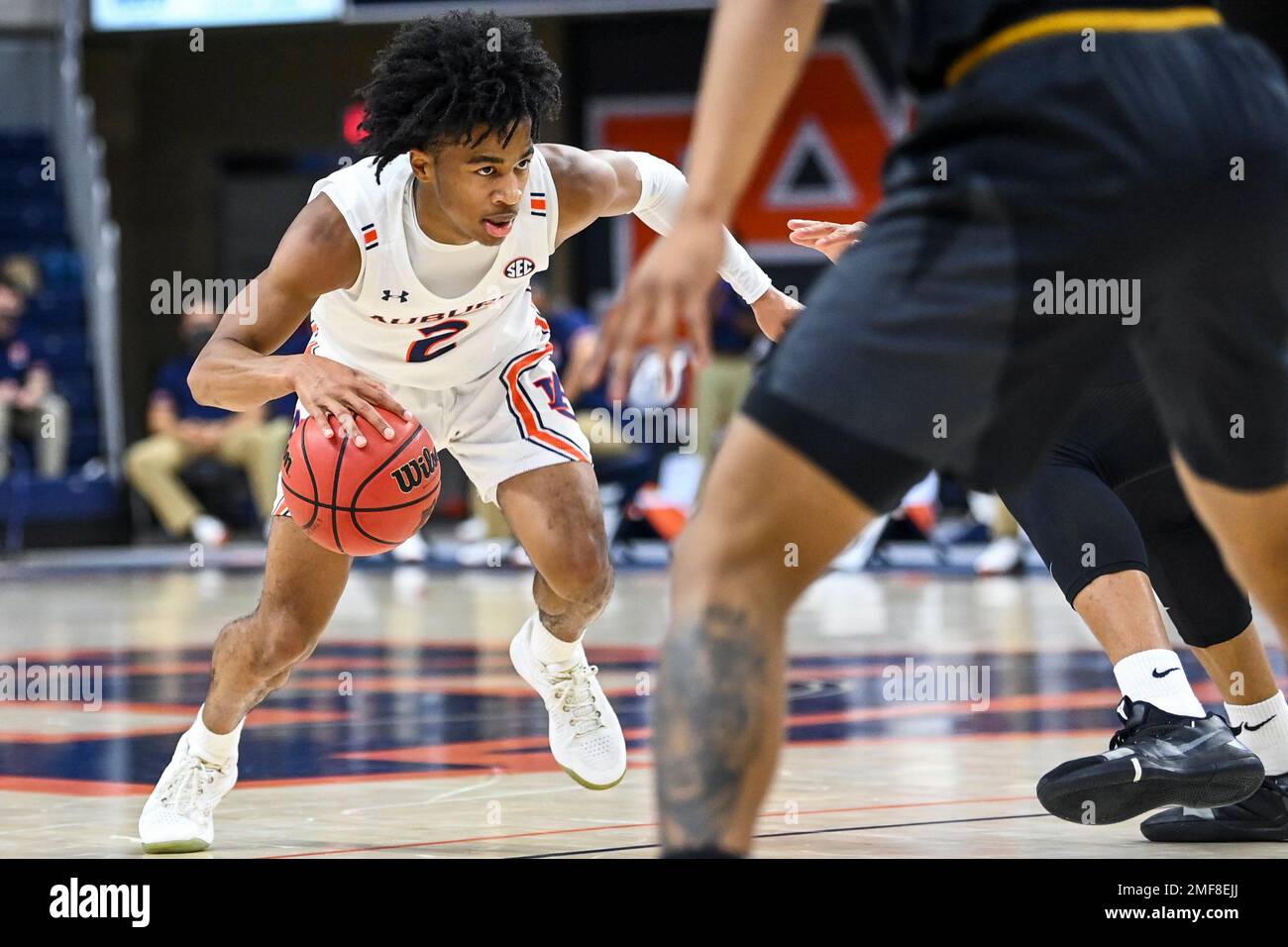 Auburn guard Sharife Cooper (2) drives against the Missouri defense ...