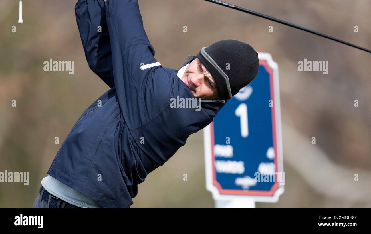 St. Mary's Ethan Farnam tees off on the first hole during an NCAA golf ...