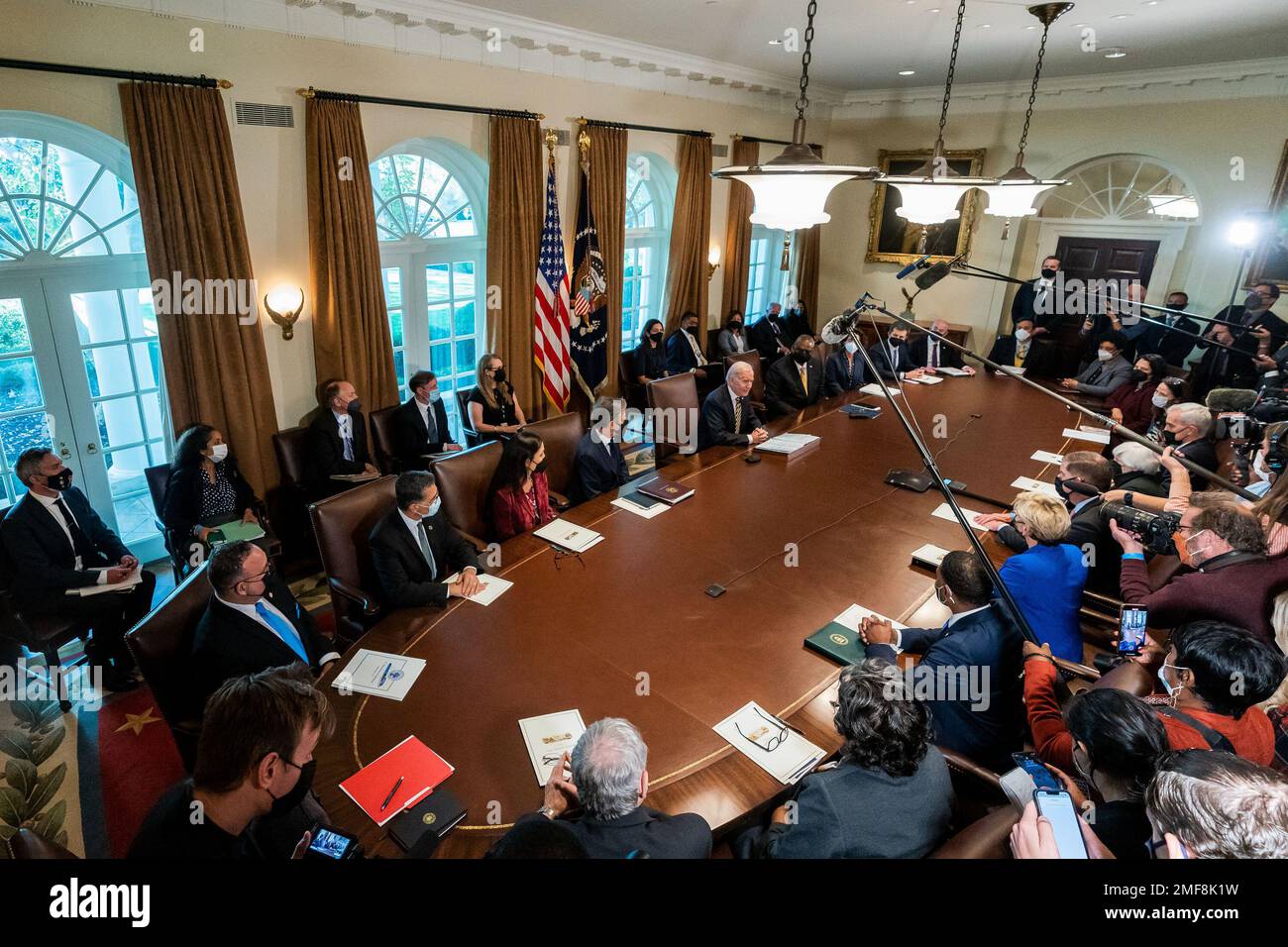 Joe biden cabinet hi-res stock photography and images - Alamy
