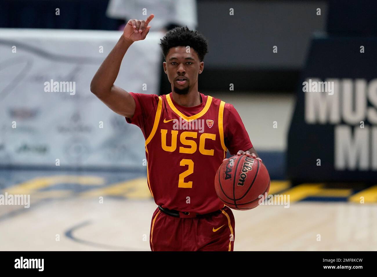 Southern California guard Tahj Eaddy against California during an NCAA ...