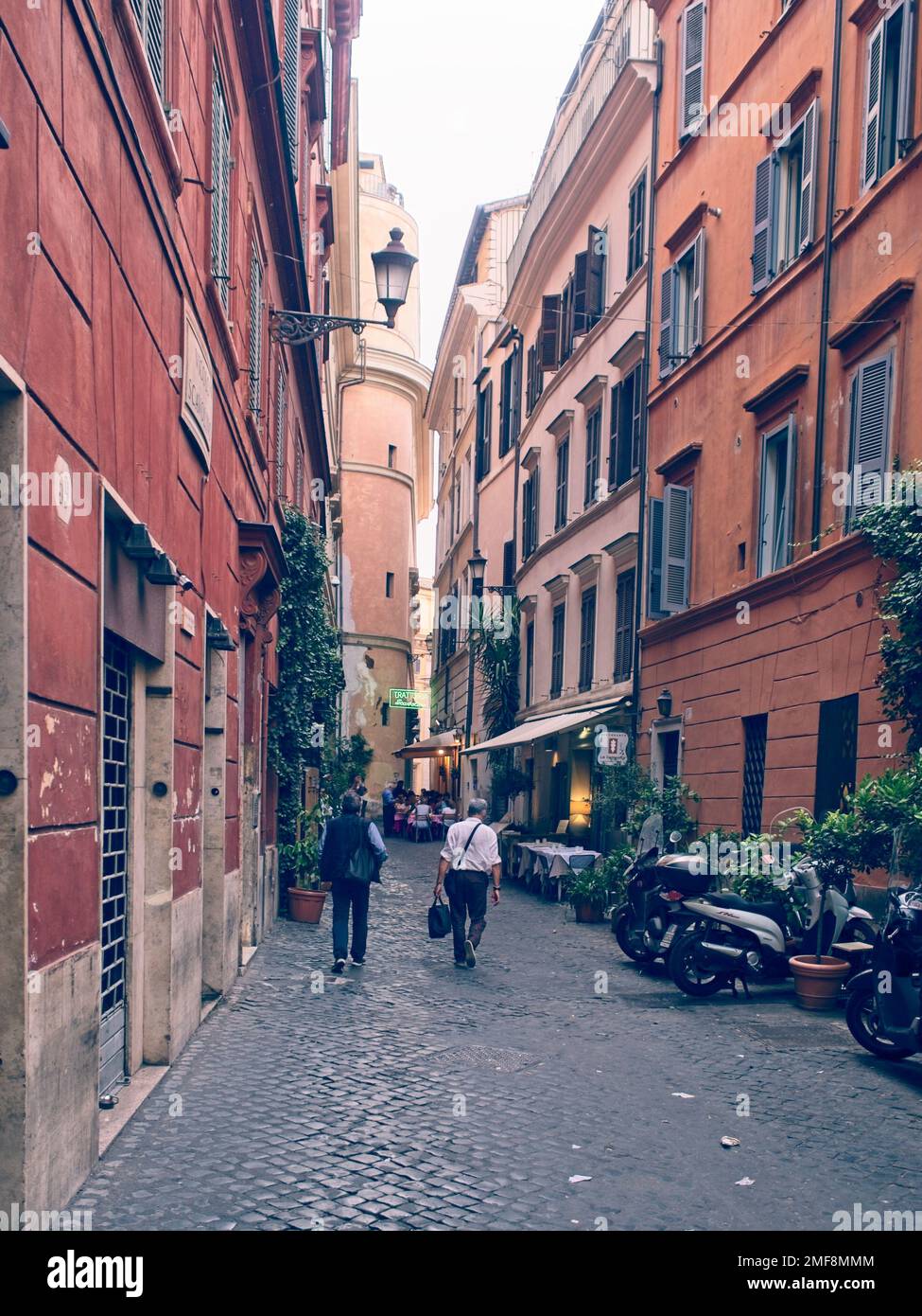 Buildings alley in florence hi-res stock photography and images - Alamy