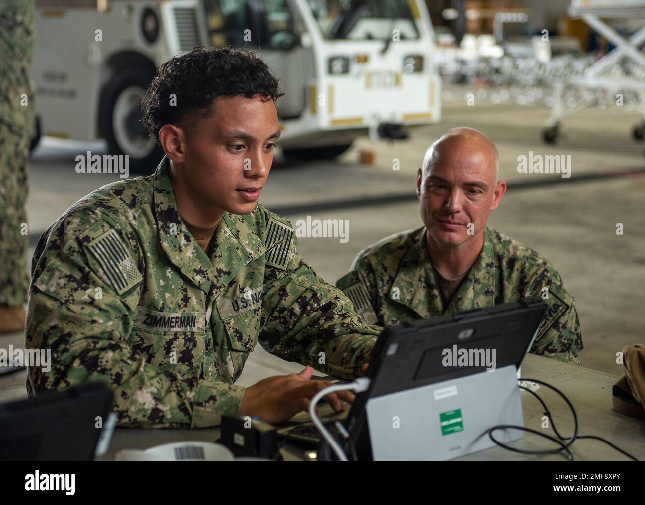 Neo tracking system hi-res stock photography and images - Alamy