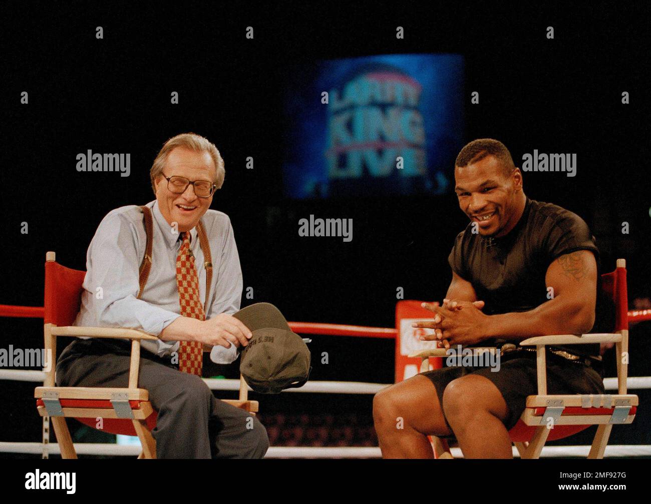 FILE - In this Aug. 16, 1995 file photo, former heavyweight champion ...