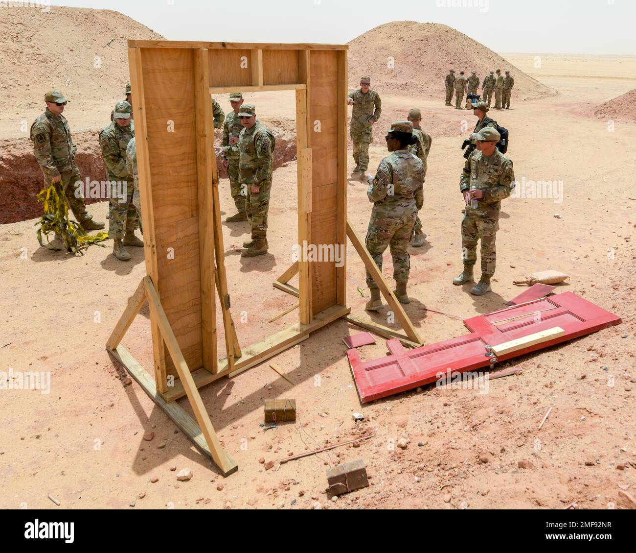 Explosive breaching charge hi-res stock photography and images - Alamy