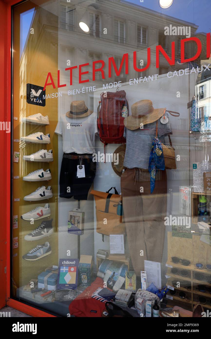 The window of Altermundi Boutique store, a place only offers Made in ...