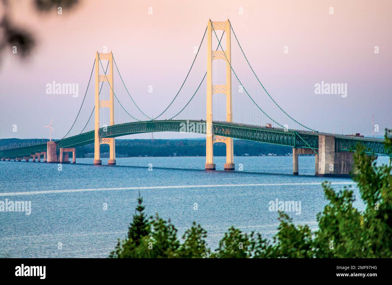 Mackinac bridge sunrise sunset hi-res stock photography and images - Alamy