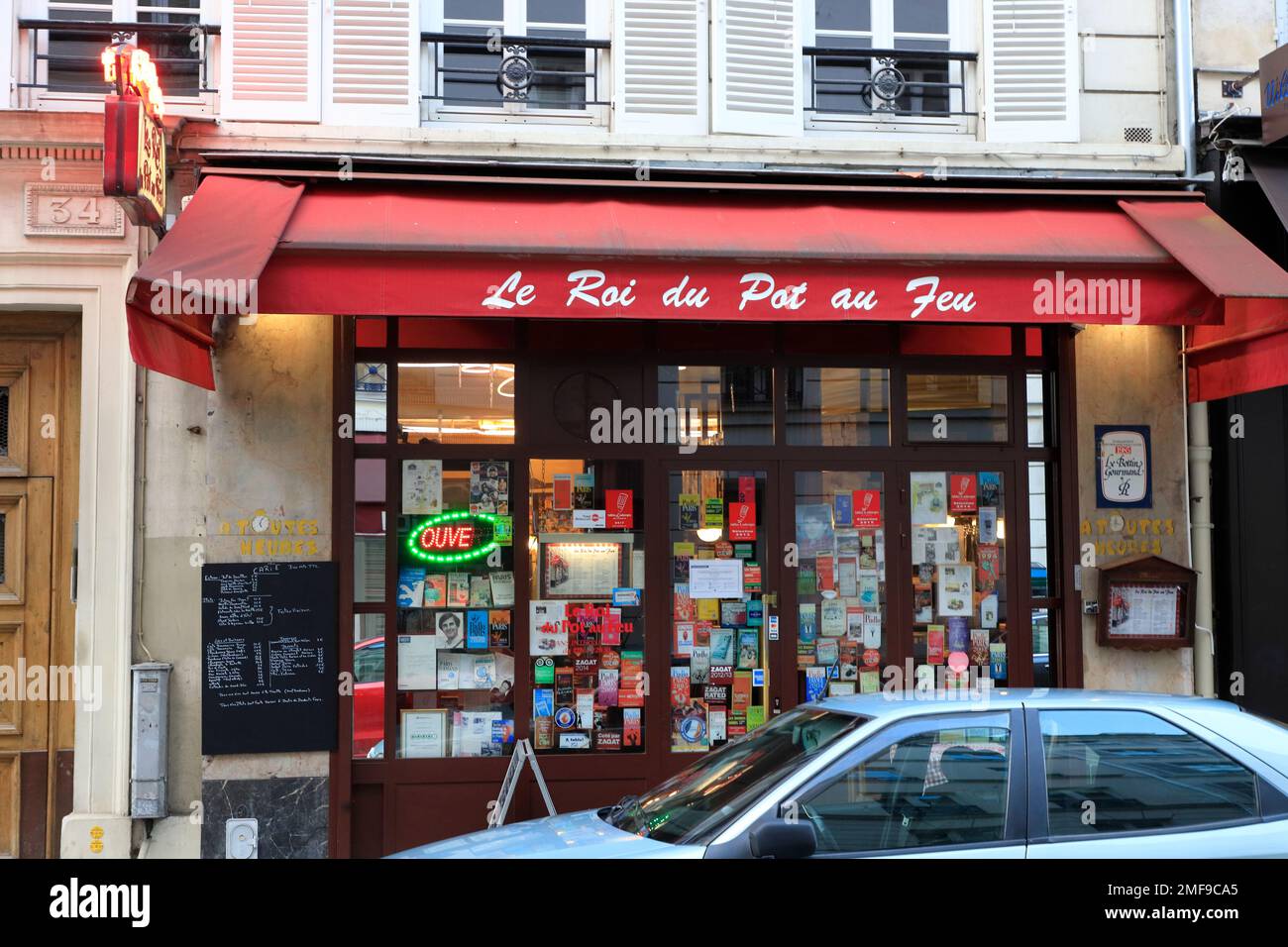 The exterior view of the traditional French restaurant "Le Roi du Pot ...