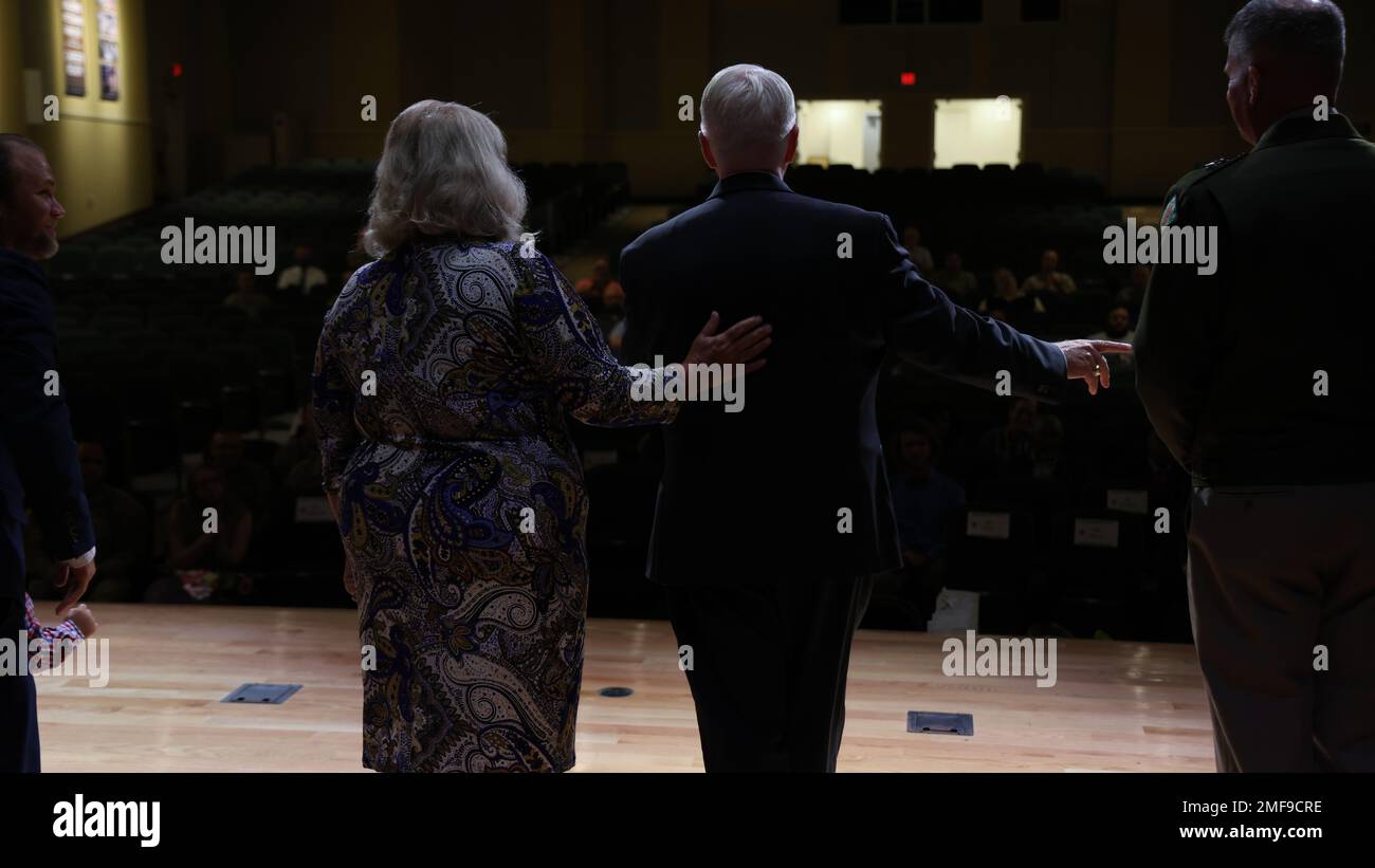 Cheryl L. Fishback (left), Dr. Mark Fishback (center) and Maj. Gen ...