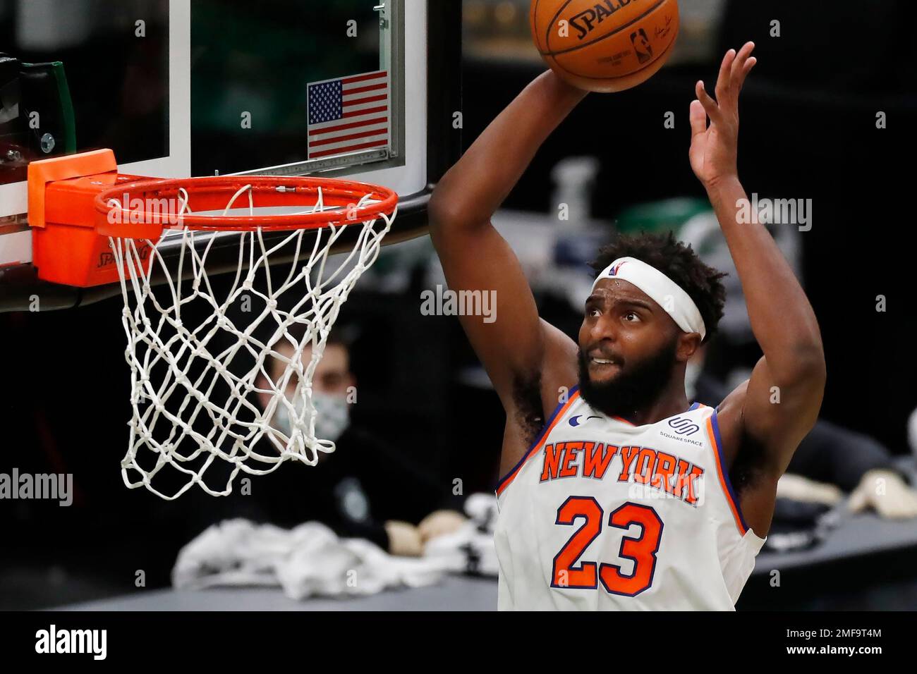 New York Knicks' Mitchell Robinson dunks during the second half of an ...